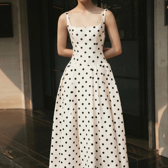 Huong Boutique | Dresses | Chic Black And White Polka Dot Midi Dress ...